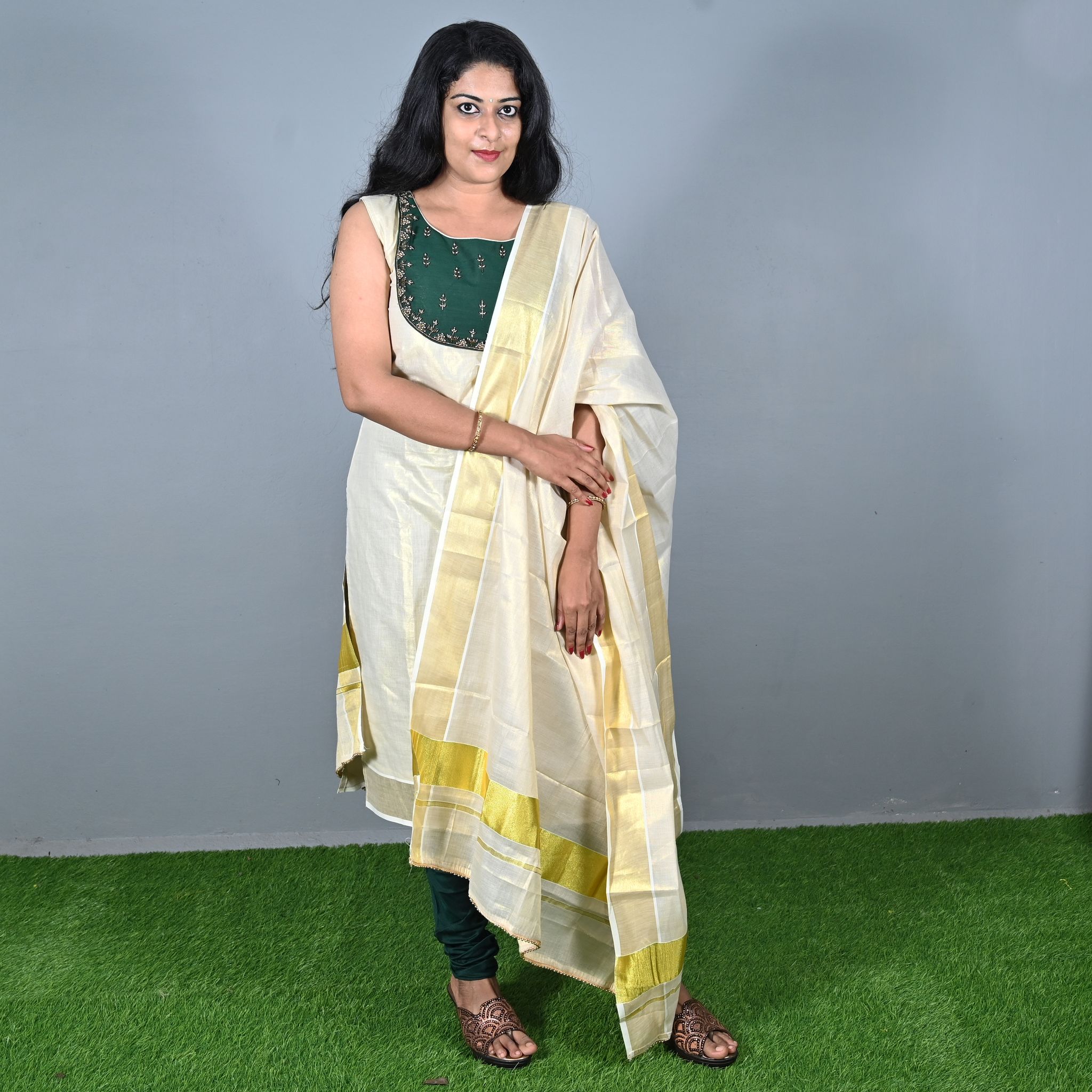 Kasavu Stitched Sleeveless Salwar